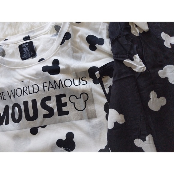 Disney | Intimates & Sleepwear | Nwt Disney World Famous Mouse Pajamas ...